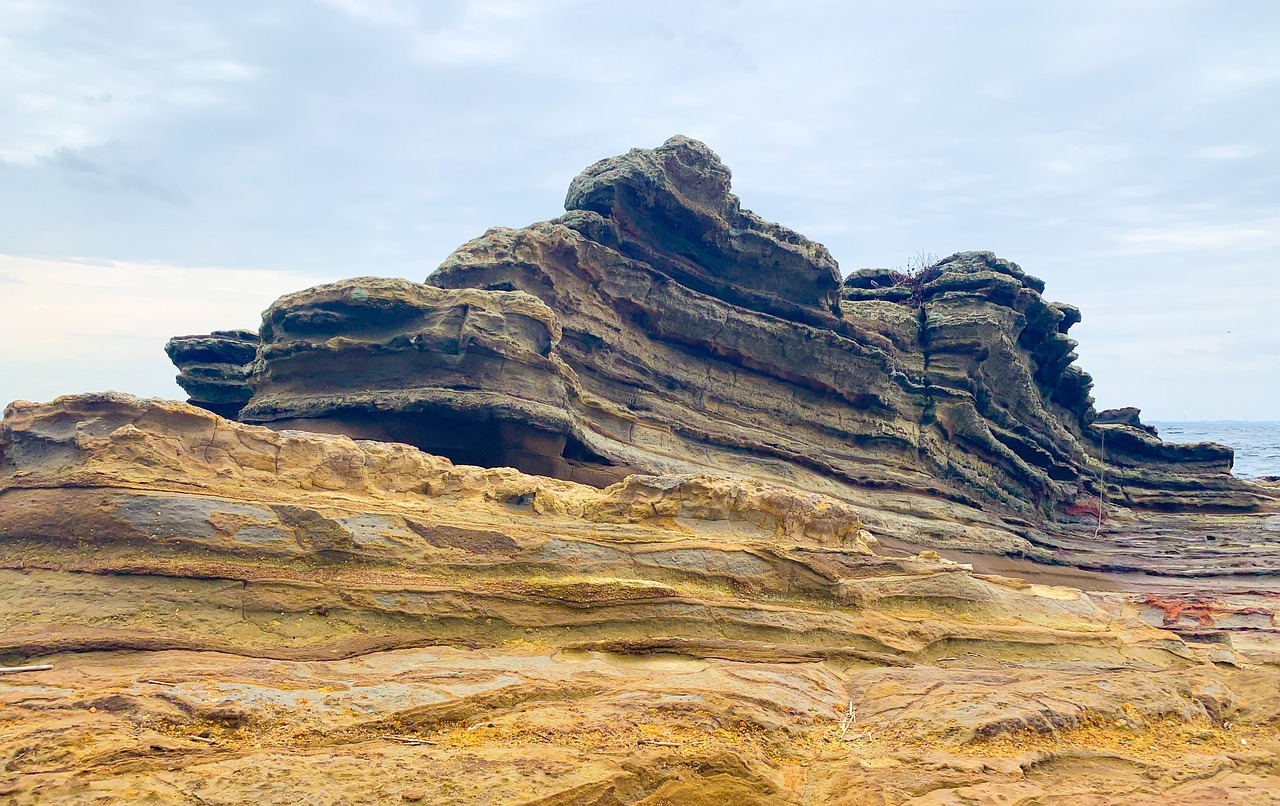Top 10 Journals in Geological Science Ranked by Web of Science (WOS)